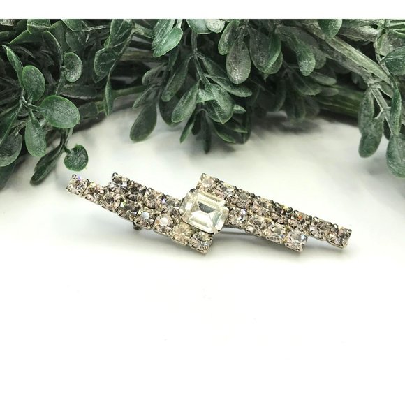 Unknown | Jewelry | Vintage Brooch Silver Tone With Clear Gems | Poshmark